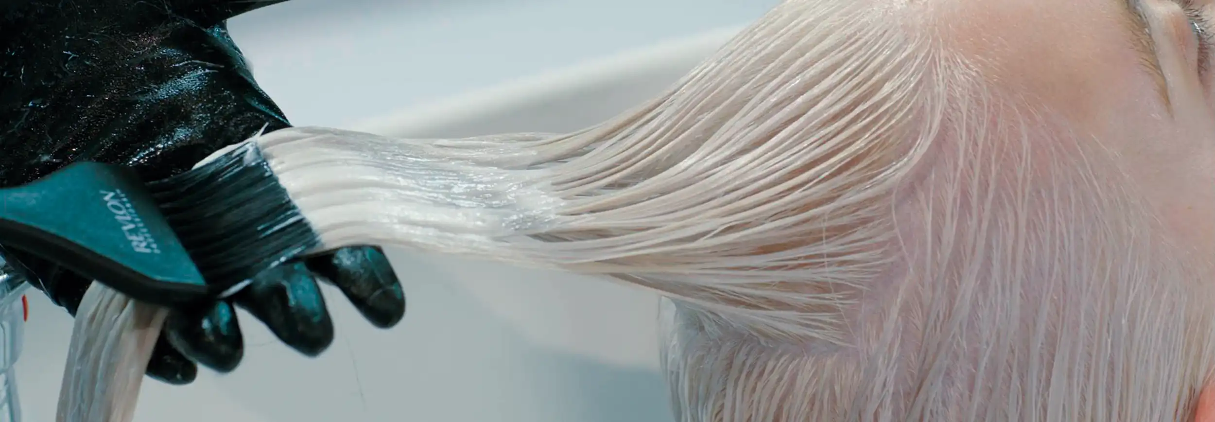 How to Get Perfect Platinum Blonde Hair - Revlon Professional