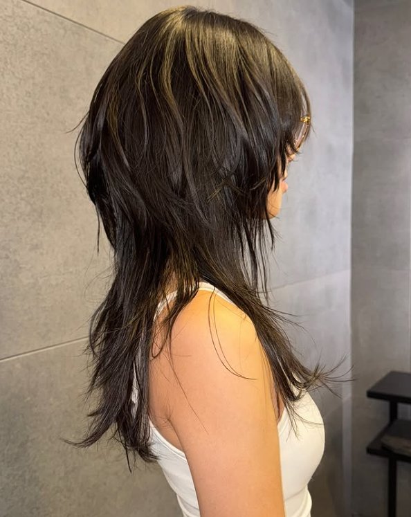Jellyfish Cut: The Bold Hairstyle Making Waves - Revlon Professional